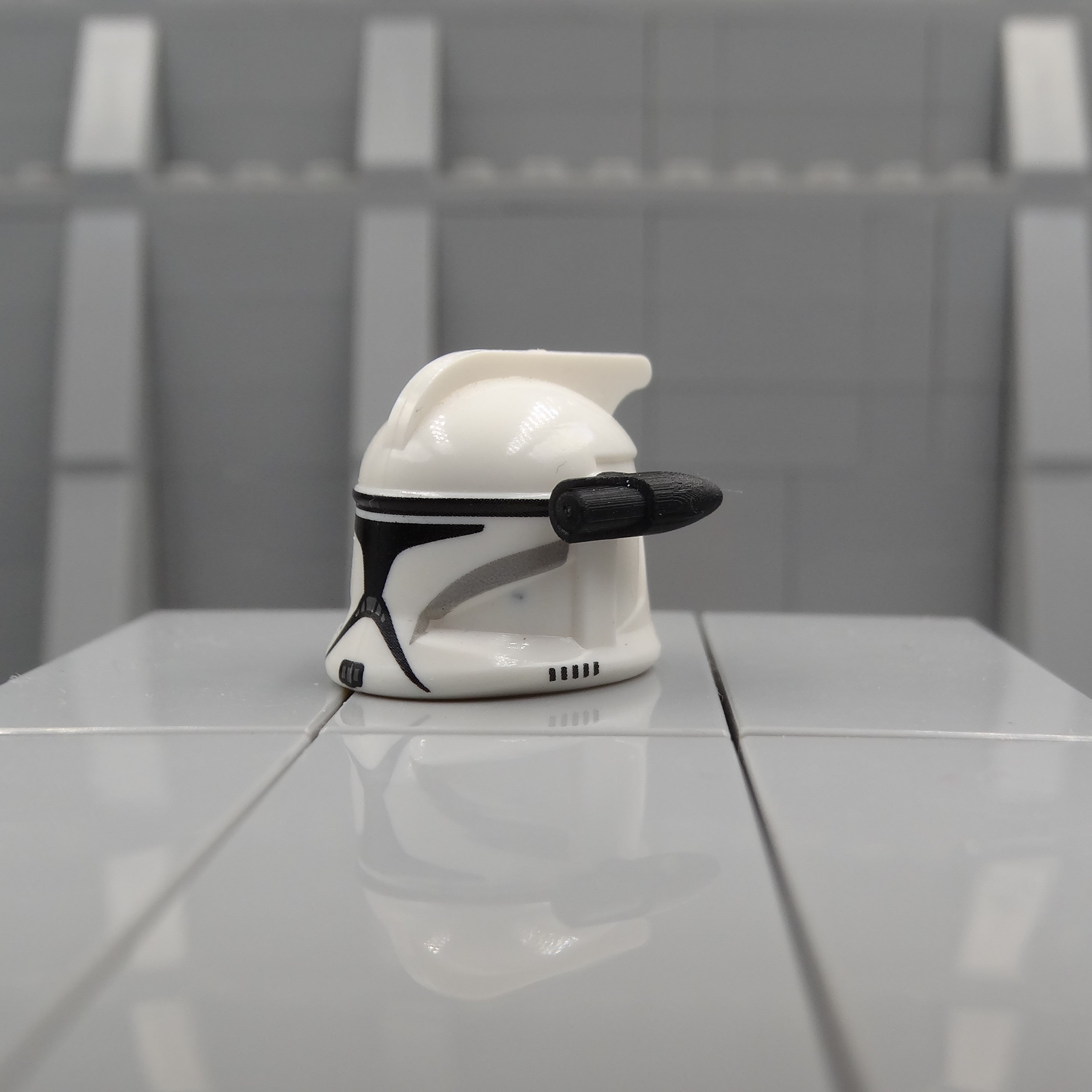 Clone Helmet Floodlight – Manda'yaim Workshop